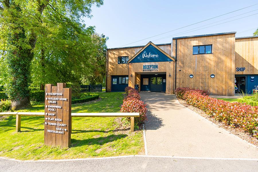 Hengar Manor Holiday Park, Caravan Holidays near Bodmin