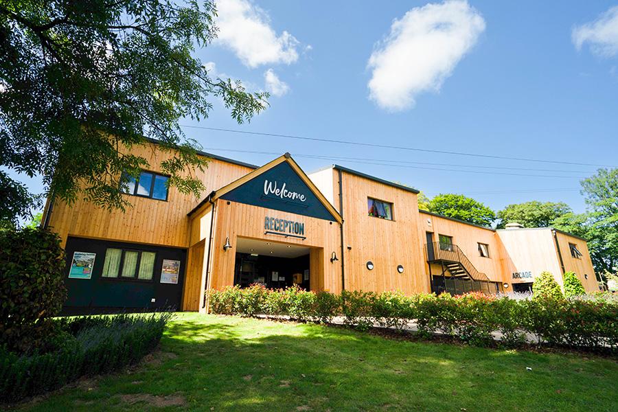 Hengar Manor Holiday Park, Caravan Holidays near Bodmin