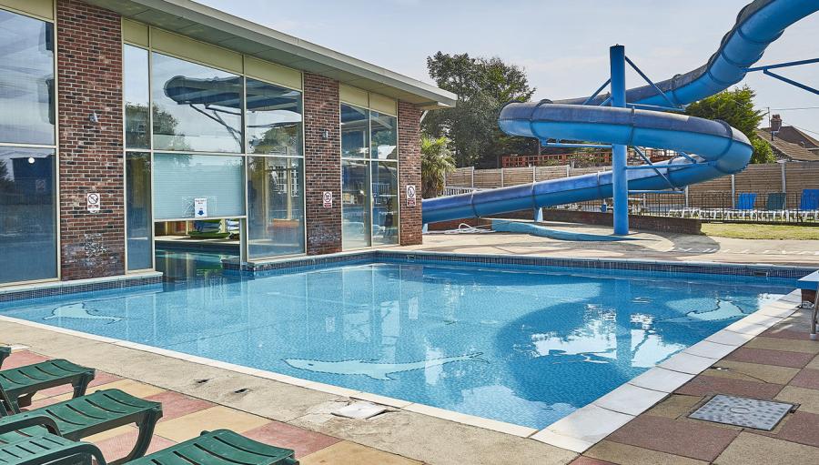 Highfield Grange Holiday Park, Essex | CALH.co.uk