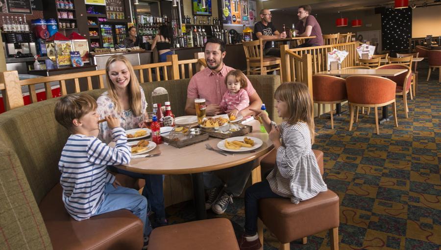 Highfield Grange Holiday Park, Essex | CALH.co.uk