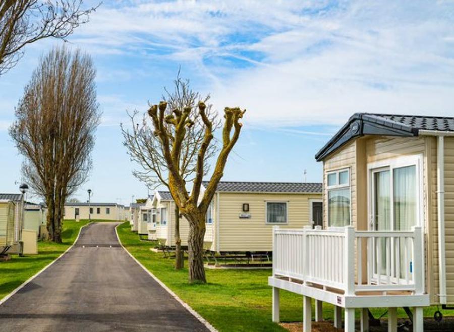 Mersea Island Holiday Park, Essex | Caravan & Lodge Holidays