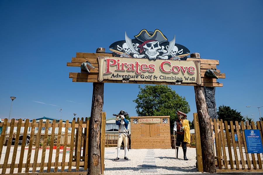 Seawick Holiday Park, Clacton | Caravan & Lodge Holidays